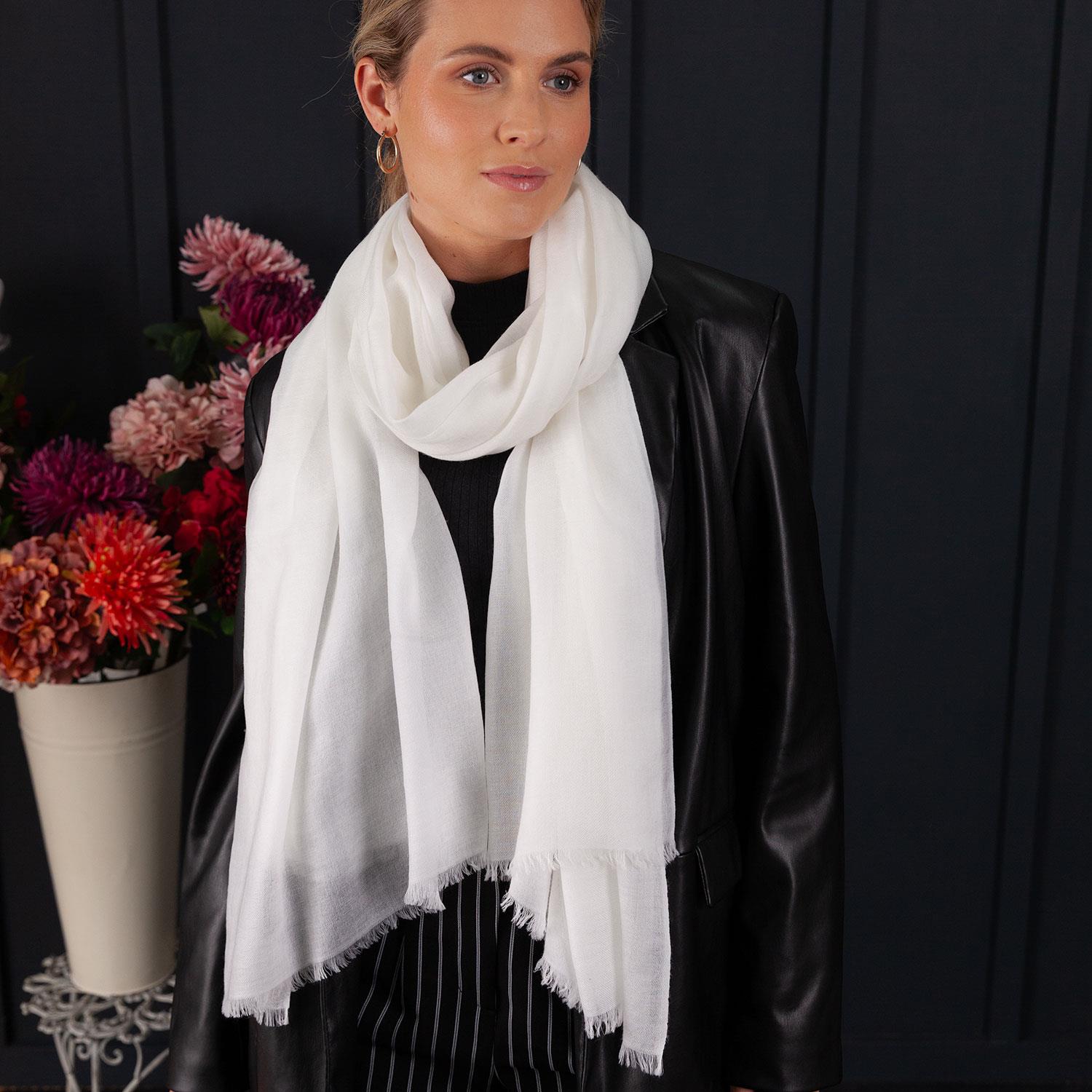 Ultrafine Ring Shawl | Ivory | The Wool Company