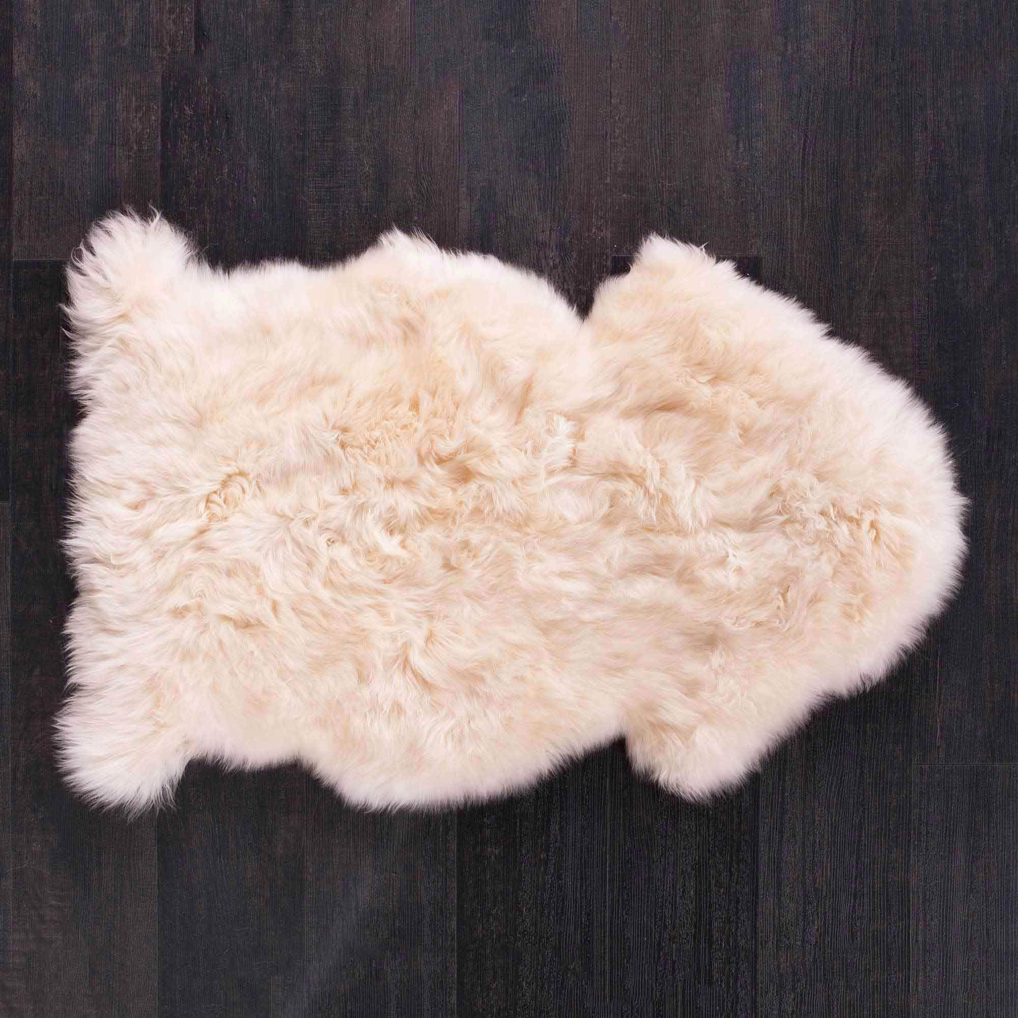 Luxury Champagne Sheepskin Rug | The Wool Company